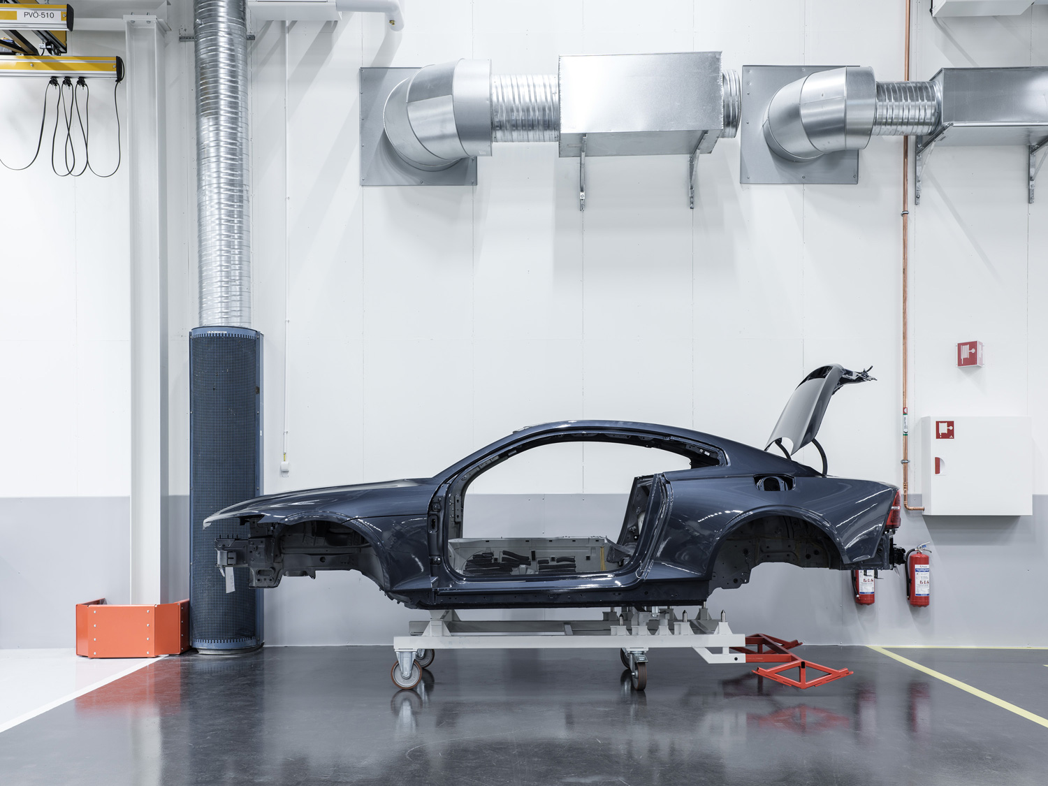 First Polestar 1 prototype vehicles start production - Electric ...