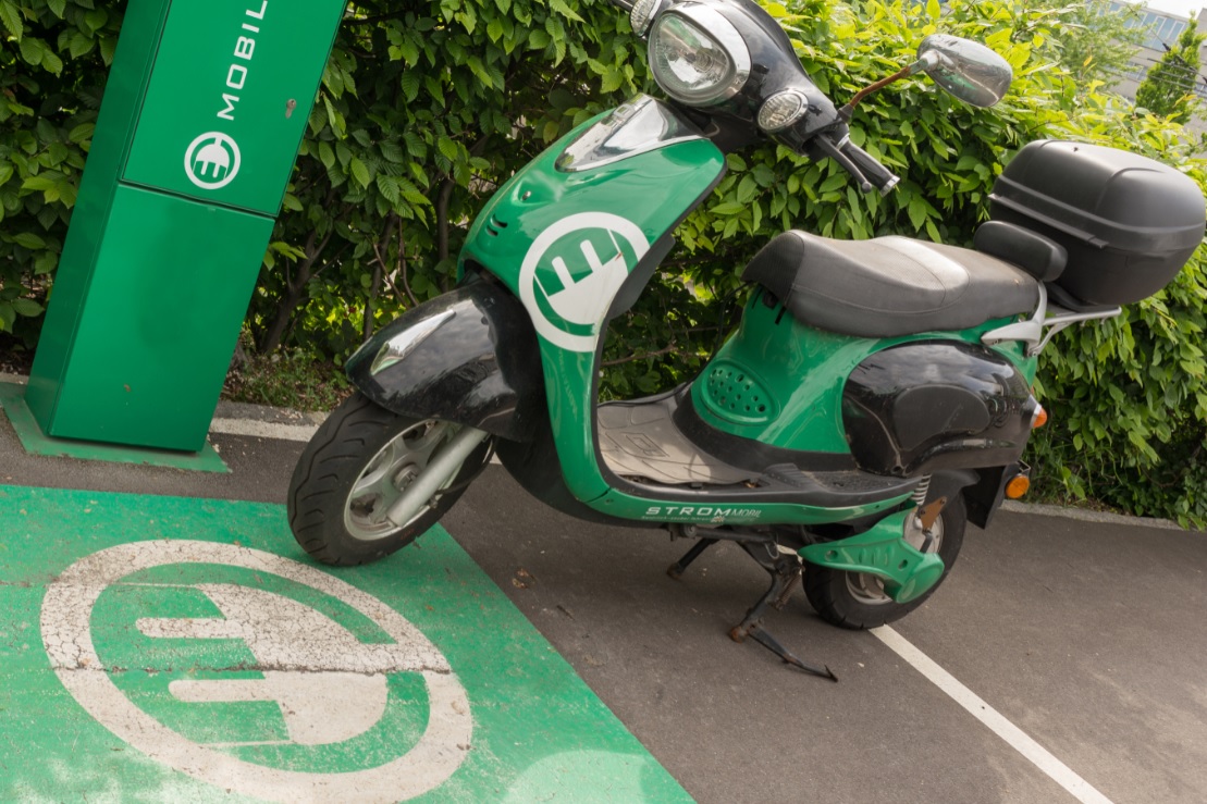 World’s first 3D printer for electric vehicle solid-state batteries ...